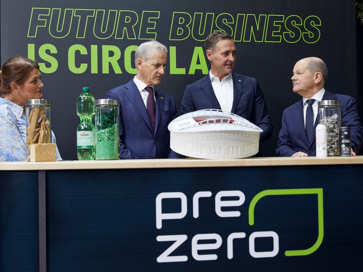 Bundeskanzler Olaf Scholz besucht PreZero auf der Hannover Messe 2024