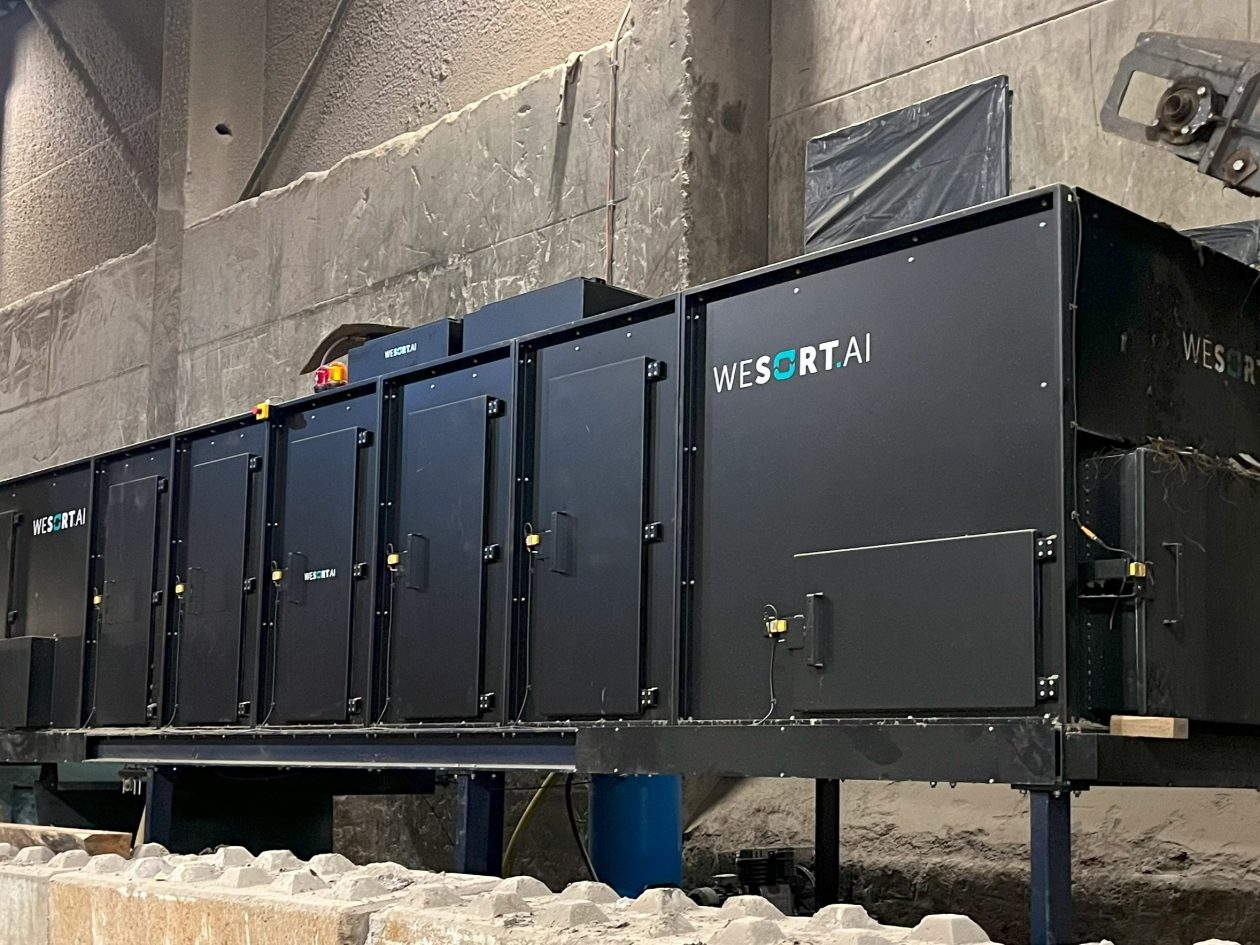 Recyclables sorting plant in Sollenau is the first recycling plant to ...