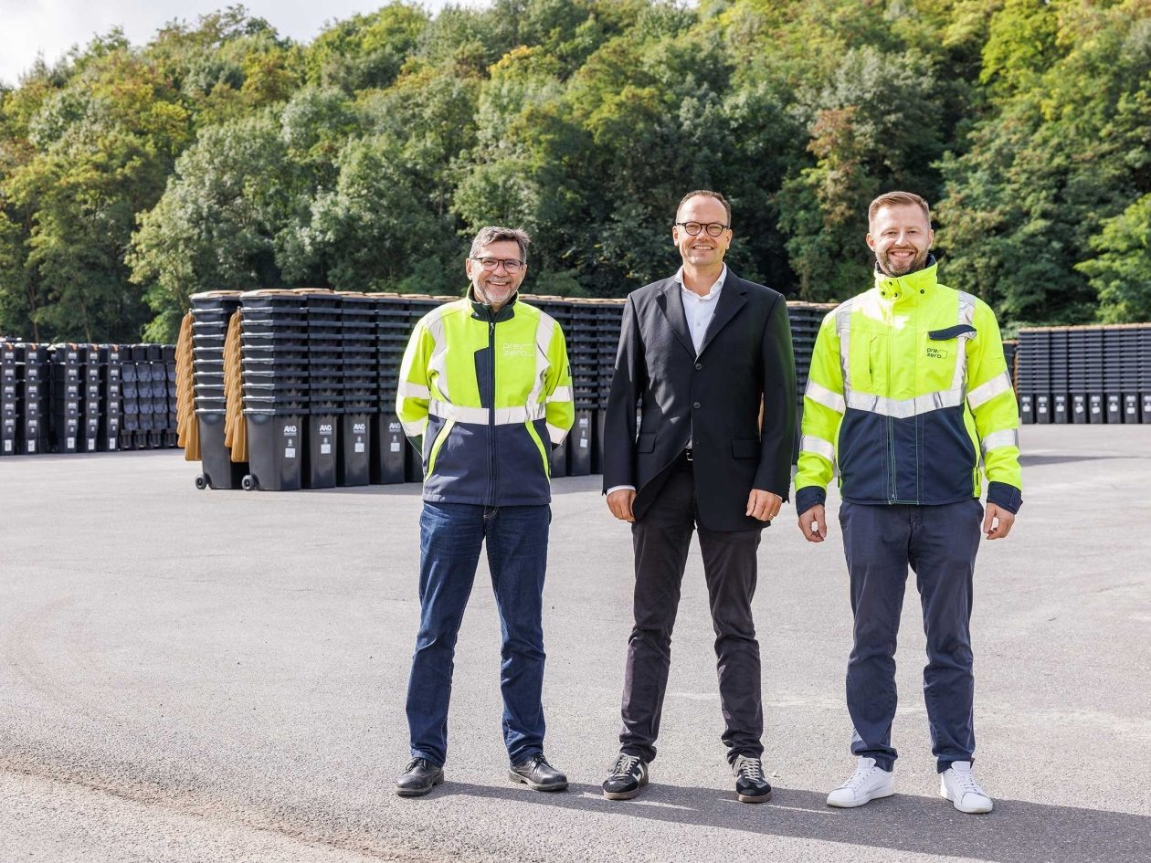 Aus zwei mach drei: „Gelbe Tonnen“, Restmülltonnen und Biotonnen werden ...