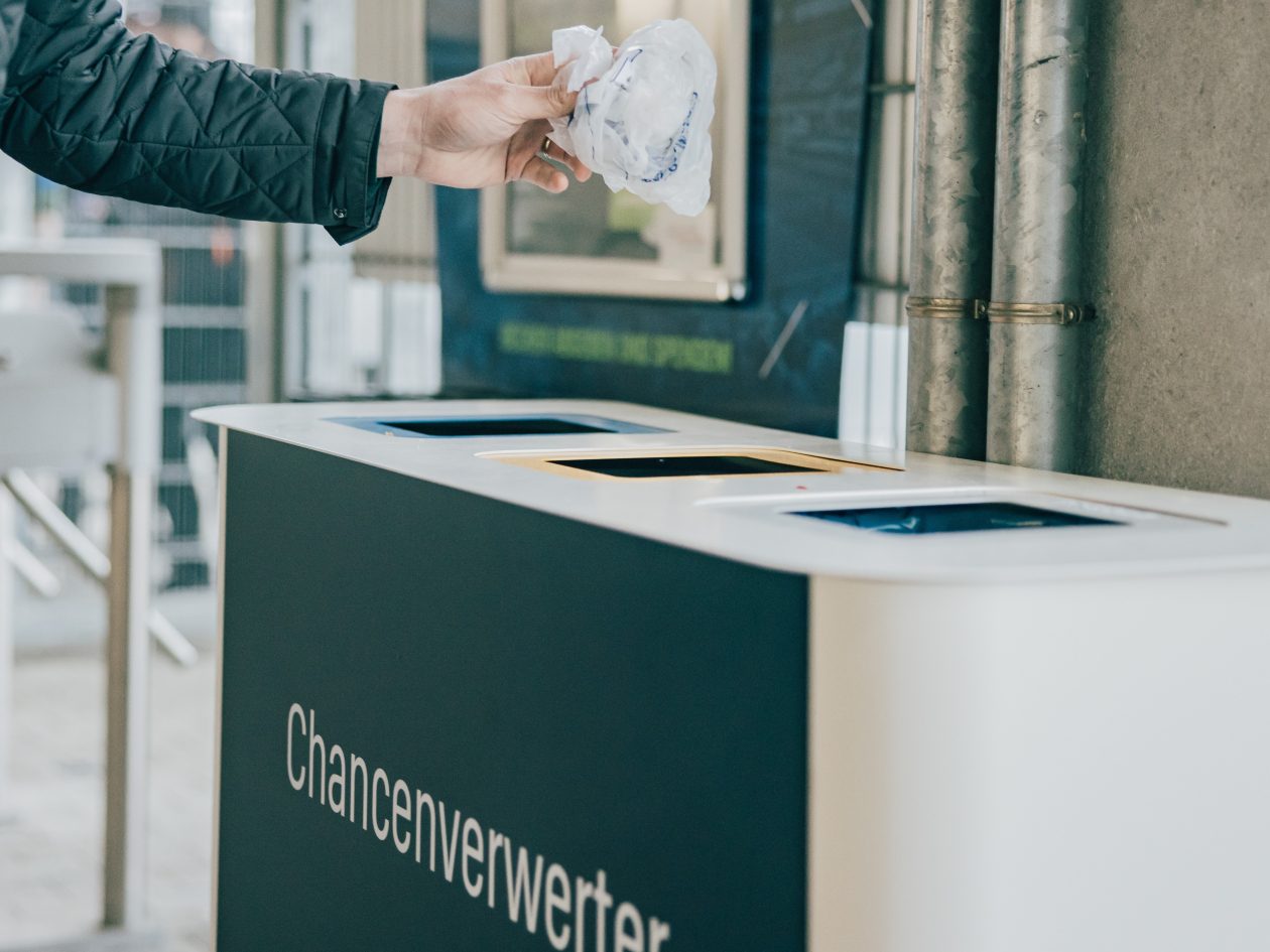 PreZero Arena führt neues Abfalltrennsystem ein